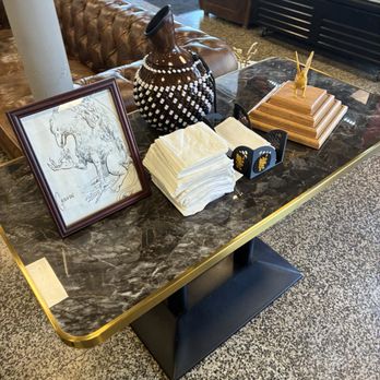 GRIFFIN LOUNGE - Updated January 2026 - 100 Photos & 25 Reviews - 108 E ...