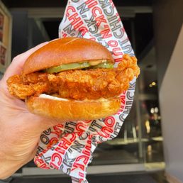 CHICK’N OUT - Updated November 2025 - 211 Photos & 98 Reviews - 37 ...