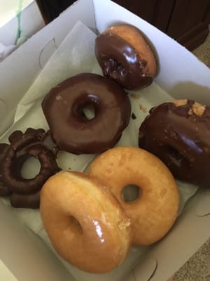 SCOTTY’S DONUTS - Updated January 2025 - 25 Reviews - 4121 W Noble Ave ...