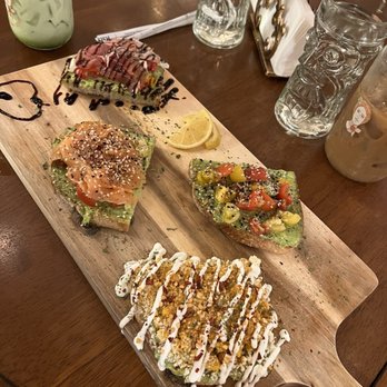 THE MODERN ROSE - Updated July 2025 - 235 Photos & 100 Reviews - 142 SE ...