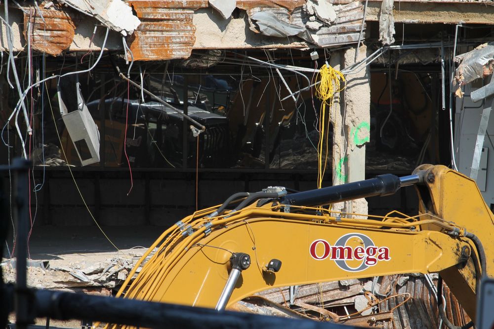 OMEGA III - Updated October 2025 - 10 Photos - 31W566 Spaulding Rd ...