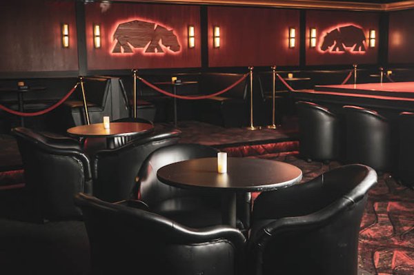 PEPPERMINT HIPPO - Updated July 2024 - 11 Photos - 1413 Green Valley Rd ...