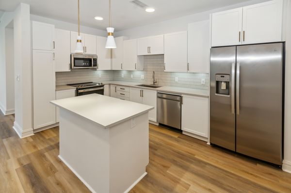 1400 HI LINE - Updated October 2025 - 25 Photos & 13 Reviews - 1400 Hi ...