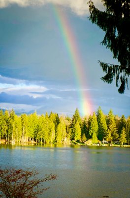 LAKE JOY BEACH HOUSE - Updated August 2025 - 12 Photos - 10908 W Lake ...