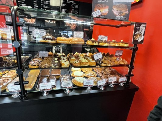 LEGENDARY DOUGHNUTS - Updated May 2025 - 270 Photos & 171 Reviews ...