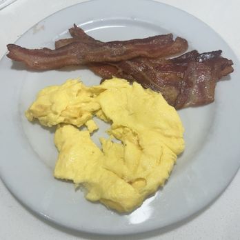 BEA BEA’S - Updated January 2025 - 5206 Photos & 4603 Reviews - 353 N ...