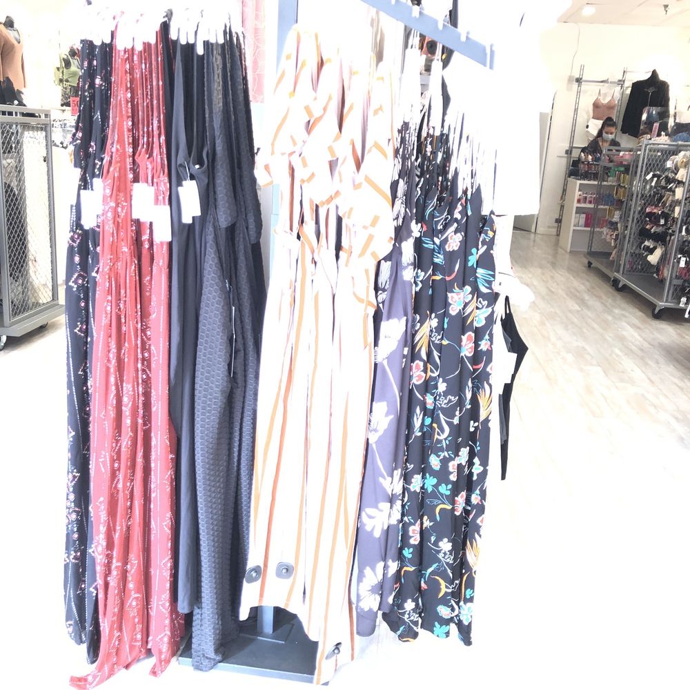 JEANS WAREHOUSE - Updated January 2025 - 37 Photos & 26 Reviews - 95 ...