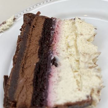 RENAUD’S PATISSERIE & BISTRO - Updated January 2026 - 715 Photos & 636 ...