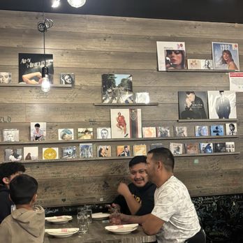 MCCB CHICAGO 时尚食谱 - Updated December 2024 - 1792 Photos & 945 Reviews ...