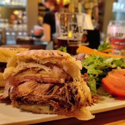 GENEVA ALE HOUSE - 141 Photos & 300 Reviews - 319 W State St, Geneva ...