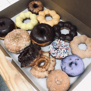 DAINTY DONUTS - Updated December 2025 - 170 Photos & 207 Reviews - 2415 ...