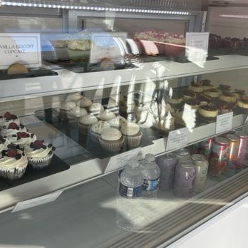 DREAM CAKES - Updated December 2025 - 148 Photos & 64 Reviews - 6300 ...