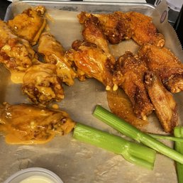 SLIDERS GRILL & BAR - Updated July 2025 - 148 Photos & 141 Reviews - 88 ...