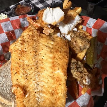 PASSTIME FISH HOUSE - Updated December 2025 - 141 Photos & 210 Reviews ...