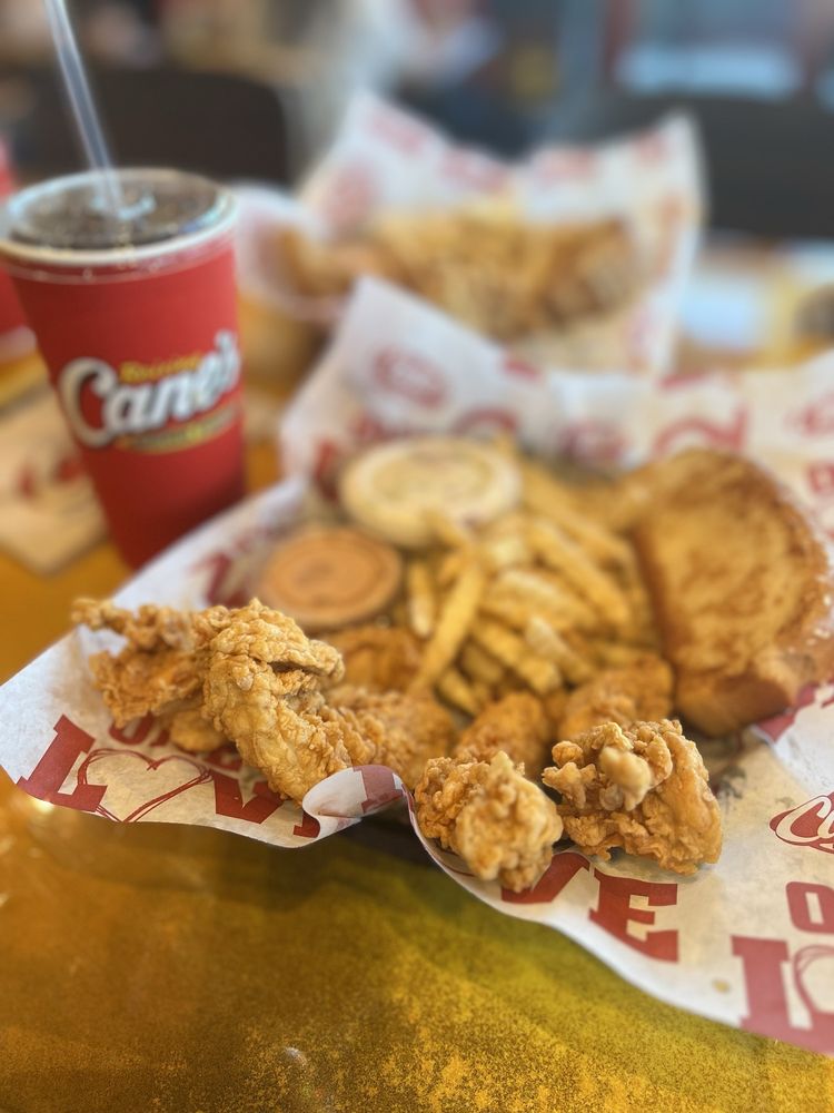 RAISING CANE’S CHICKEN FINGERS - Updated December 2025 - 39 Photos & 27 ...