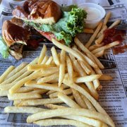 LUCKY FOOLS PUB - 177 Photos & 284 Reviews - Pubs - 75 E High St ...