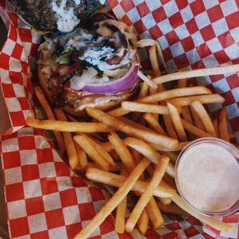 KNOCKOUT BURGER - 108 Photos & 393 Reviews - 2971 Carlsbad Blvd ...