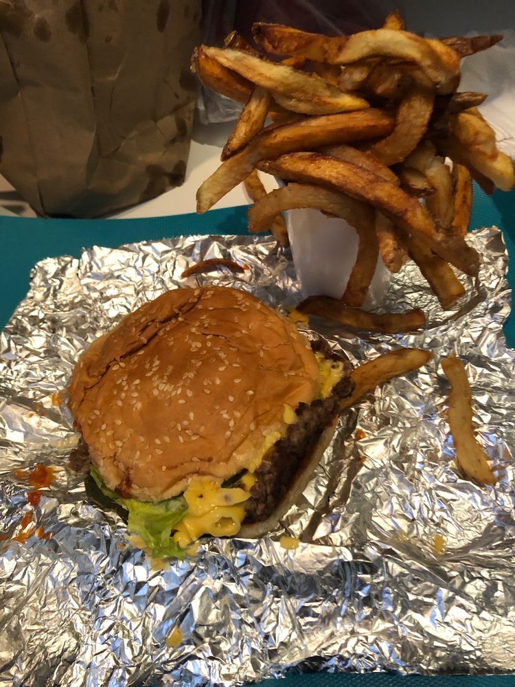 FIVE GUYS - Updated June 2024 - 25 Photos & 57 Reviews - 415 Amwell Rd ...
