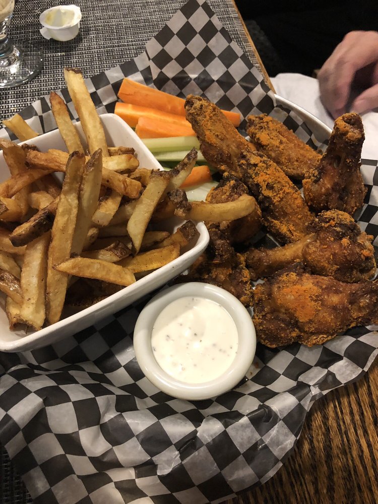 LAKE SIMCOE ARMS - 28 Photos & 31 Reviews - 21089 Dalton Road, Jacksons ...