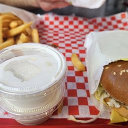 VOLCANO BURGERS - Updated October 2025 - 576 Photos & 1004 Reviews ...