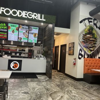 FOODIE GRILL - Updated December 2024 - 54 Photos & 77 Reviews - 2250 ...
