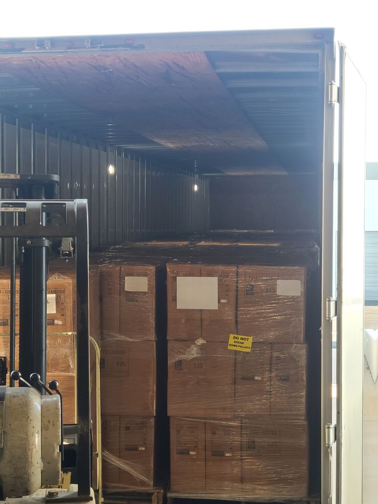 QUICKSILVER EXPRESS COURIER - Updated December 2025 - 203 Little Canada ...