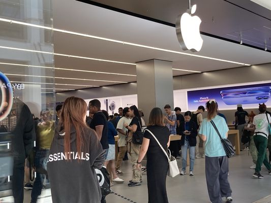 APPLE QUEENS CENTER - Updated December 2025 - 51 Photos & 186 Reviews ...