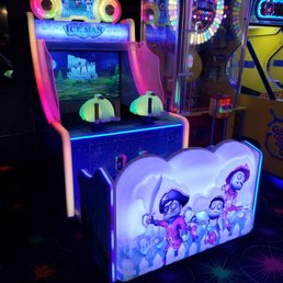 FANNIE FARKLE’S FAMILY FUN PARLOR - Updated July 2025 - 60 Photos & 123 ...