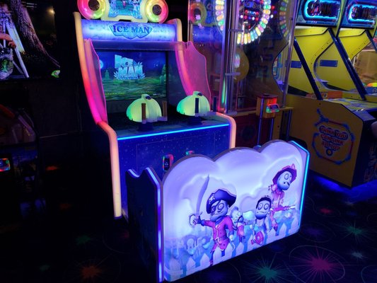 FANNIE FARKLE’S FAMILY FUN PARLOR - 52 Photos & 102 Reviews - 656 Pkwy ...