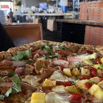FEDERAL PIZZA - 1249 Photos & 1563 Reviews - 5210 N Central Ave ...
