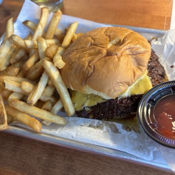 RILEY’S BAR + BURGER - Updated December 2025 - 42 Photos & 34 Reviews ...