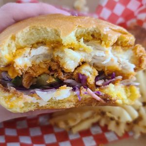 RESTAURANT POULET ROUGE ESPACE MONTMORENCY - Updated January 2025 - 23 ...