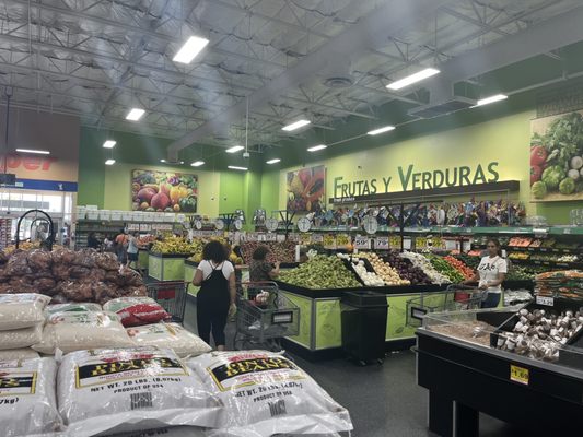 EL SUPER - Updated August 2024 - 61 Photos & 40 Reviews - 151 W Lincoln ...