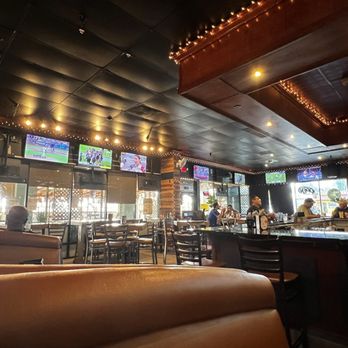 KICK N MULE BAR AND KITCHEN - Updated December 2024 - 521 Photos & 407 Reviews - 2901 W Capitol ...