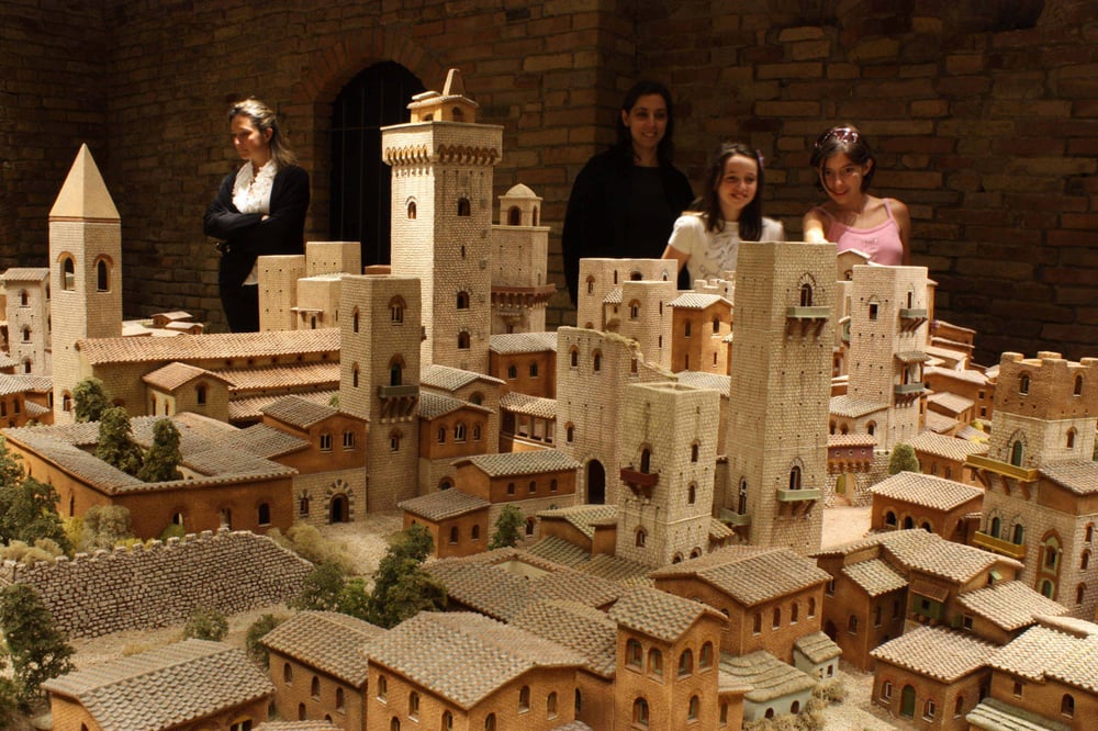 MUSEO SAN GIMIGNANO 1300 - Via Berignano 23, San Gimignano, Siena ...