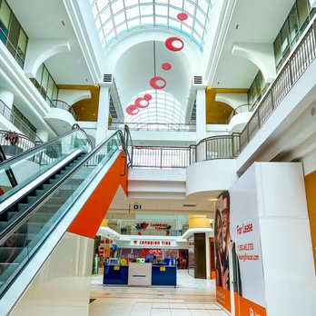 LAWRENCE SQUARE - Updated December 2025 - 31 Photos & 20 Reviews - 700 ...