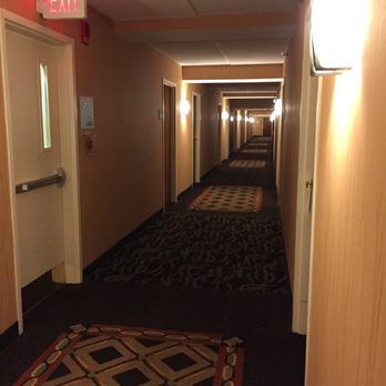 HOLIDAY INN EXPRESS SAUGUS - Updated January 2026 - 89 Photos & 82 ...