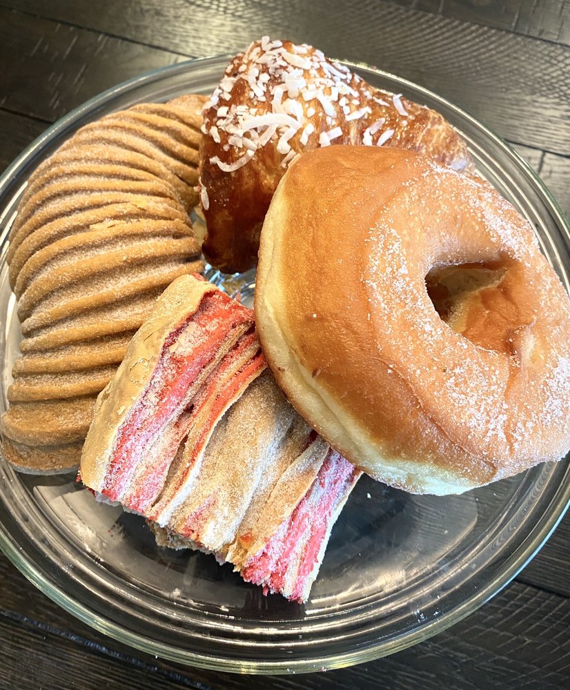 AZTECA BAKERY - Bakeries - 23 S Colony St, Wallingford, CT - Restaurant ...