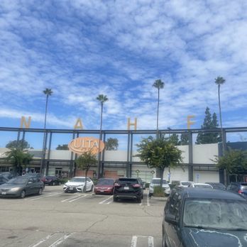 ANAHEIM PLAZA - Updated January 2026 - 17 Photos - 500 S Euclid St ...