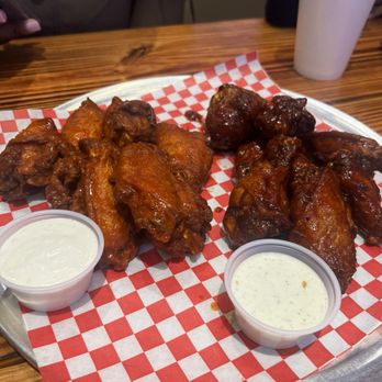 THE HEIGHTS PIZZERIA AND DRAFTHOUSE - Updated August 2025 - 61 Photos ...