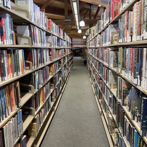 UCI SCIENCE LIBRARY - Updated June 2025 - 20 Photos & 44 Reviews - 510 ...