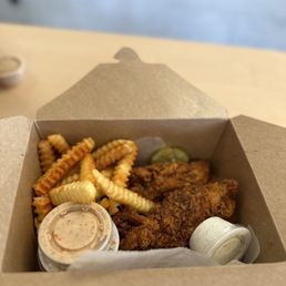 CHICKEN FIRE - Updated May 2025 - 854 Photos & 675 Reviews - 2425 E ...