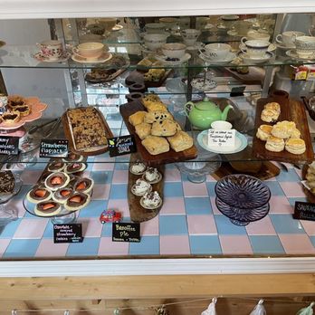 THE YORKSHIRE DELI - Updated June 2024 - 34 Photos & 15 Reviews - 1114 ...