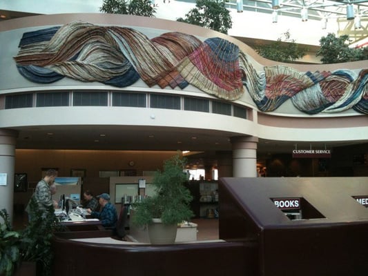 Z J LOUSSAC PUBLIC LIBRARY - Updated October 2025 - 44 Photos & 29 ...