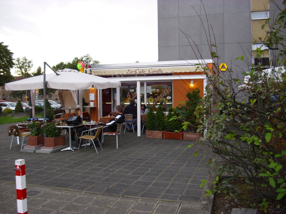 EISCAFE CORALLO - Ziegelsteinstr. 155, Nürnberg, Bayern, Germany - Ice ...