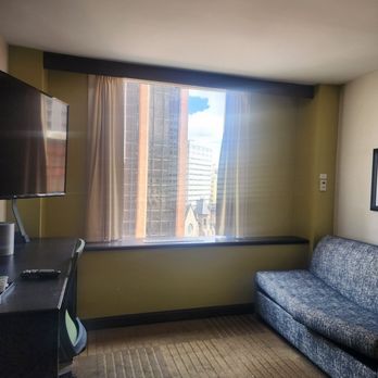 HOLIDAY INN EXPRESS DENVER DOWNTOWN - Updated October 2025 - 117 Photos ...