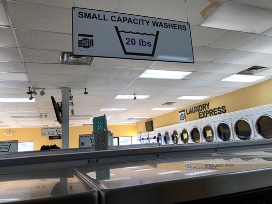 LAUNDRY EXPRESS - Updated November 2025 - 26 Photos & 68 Reviews - 240 ...