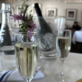 MAURO CAFE - Updated October 2024 - 236 Photos & 275 Reviews - 8112 ...