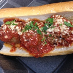 AVANTI CAFFÉ - Updated December 2025 - 103 Photos & 180 Reviews - 200 W ...