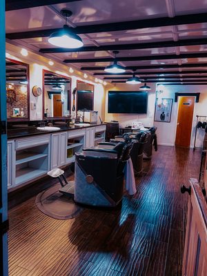 SHORELINE BARBERSHOP - Updated December 2025 - 22 Photos - Newport ...